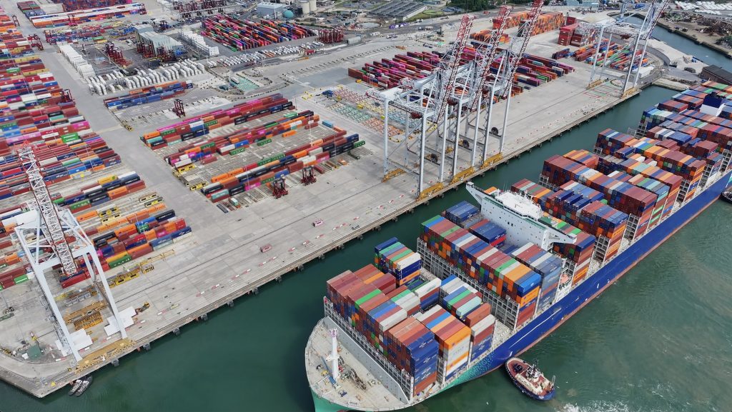 Freight surge raises warning over scaffold material costs